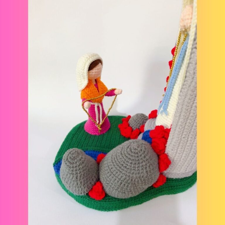 Our Lady of Lourdes with St Bernadette crochet pattern ...