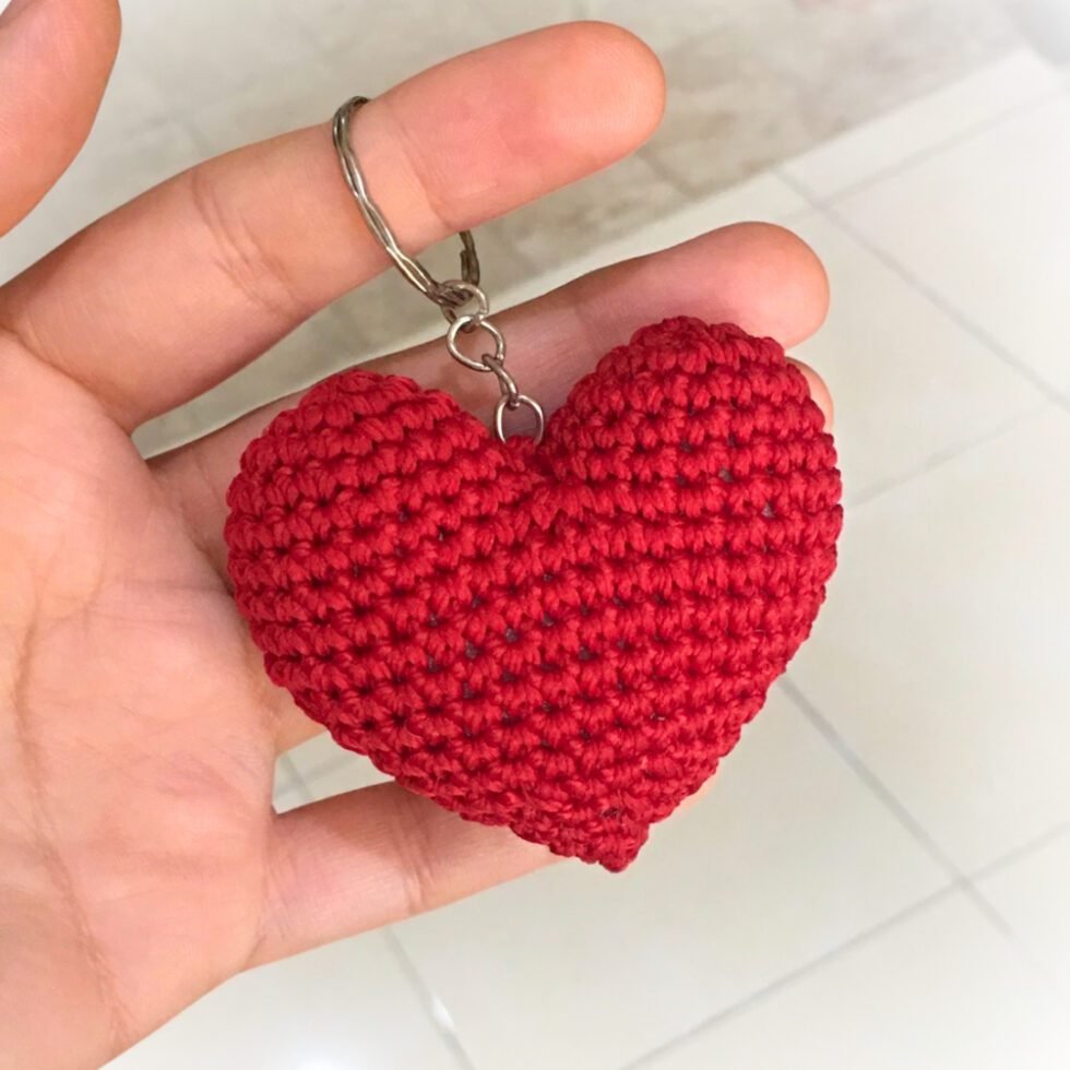 Heart Keychain crochet pattern - Craftygenesindonesia